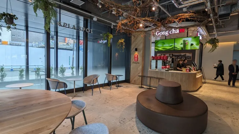 【10月9日オープン「ODORiBA大通バル」情報も】札幌大通の新名所！2025年夏グランドオープン「4PLA」のフロア詳細や見どころについて｜Domingo